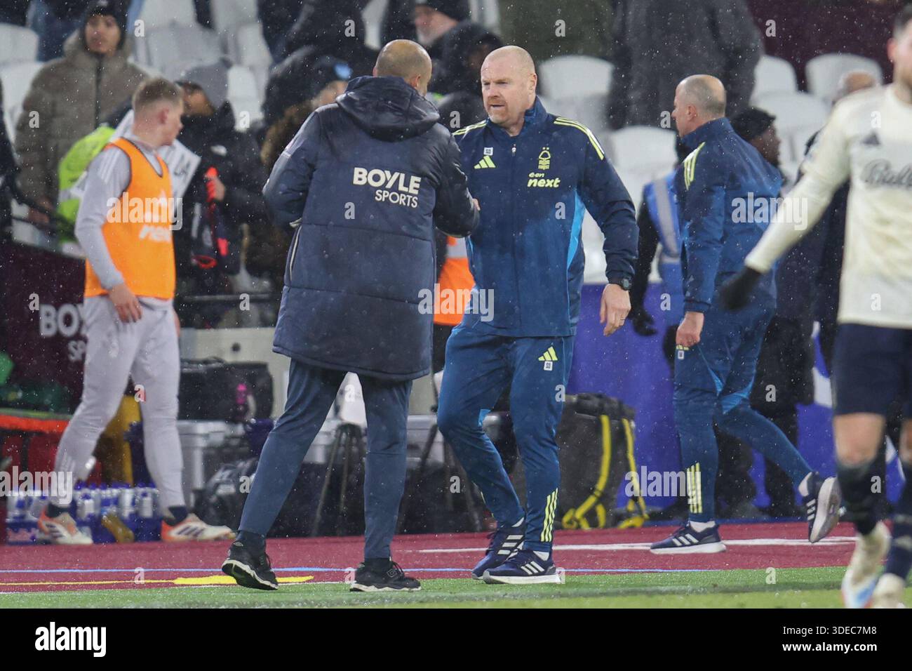 Nottingham Forest manager Sean Dyche shakes hands with West Ham United ...