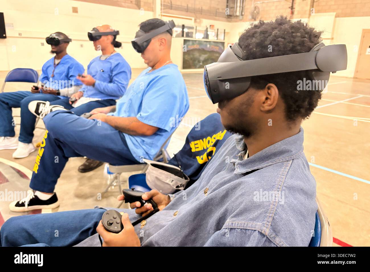 Incarcerated men use virtual reality headsets inside Valley State ...
