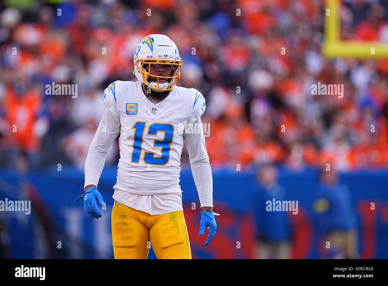 Los Angeles Chargers wide receiver Keenan Allen (13) in the first half ...