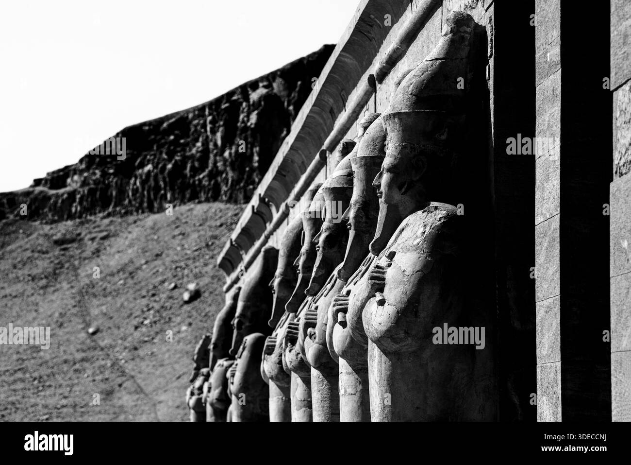 Colossal stone statues Black and White Stock Photos & Images - Alamy