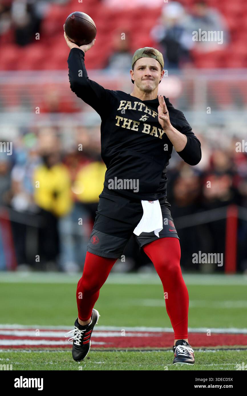 San Francisco 49ers quarterback Brock Purdy (13) warms up during an NFL ...