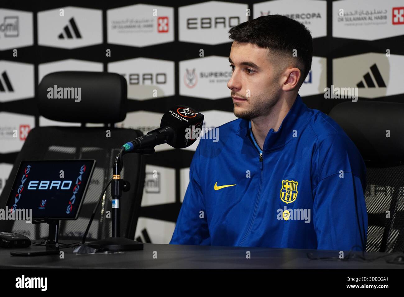 FC Barcelona goalkeeper Joan Garcia speaks during a press conference ...