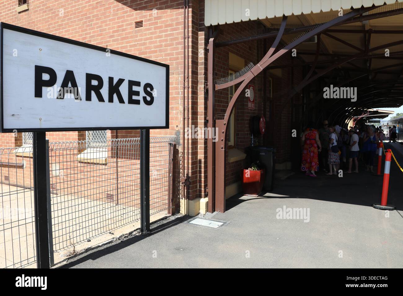 Parkes, NSW, Australia. 7th January 2026. The Elvis Express train from ...
