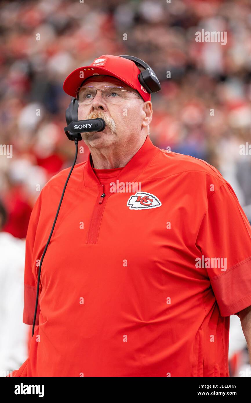 Kansas City Chiefs head coach Andy Reid coaches against the Las Vegas ...