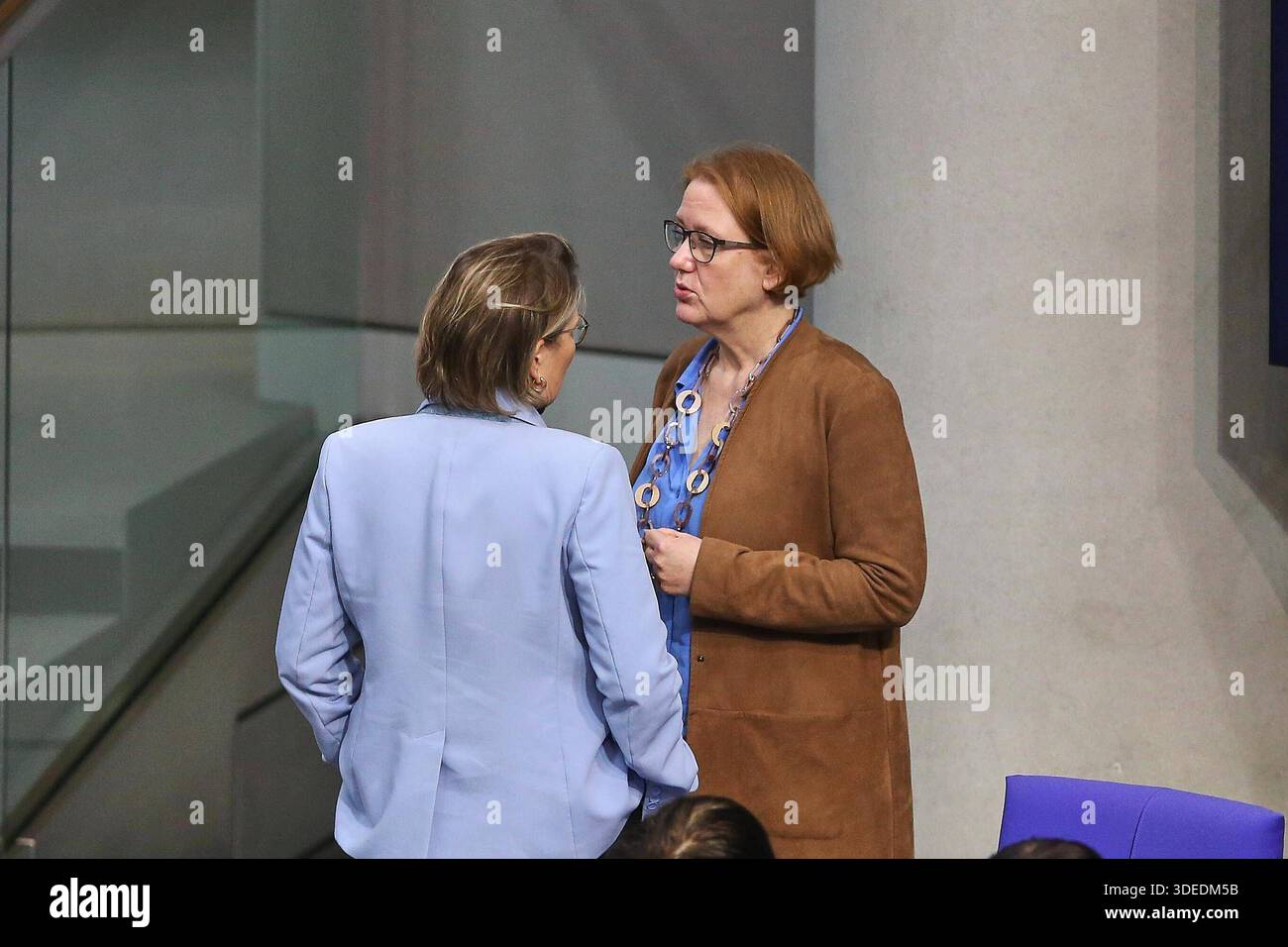 Berlin, Deutschland, 19.12.2025: Deutscher Bundestag: 51 ...