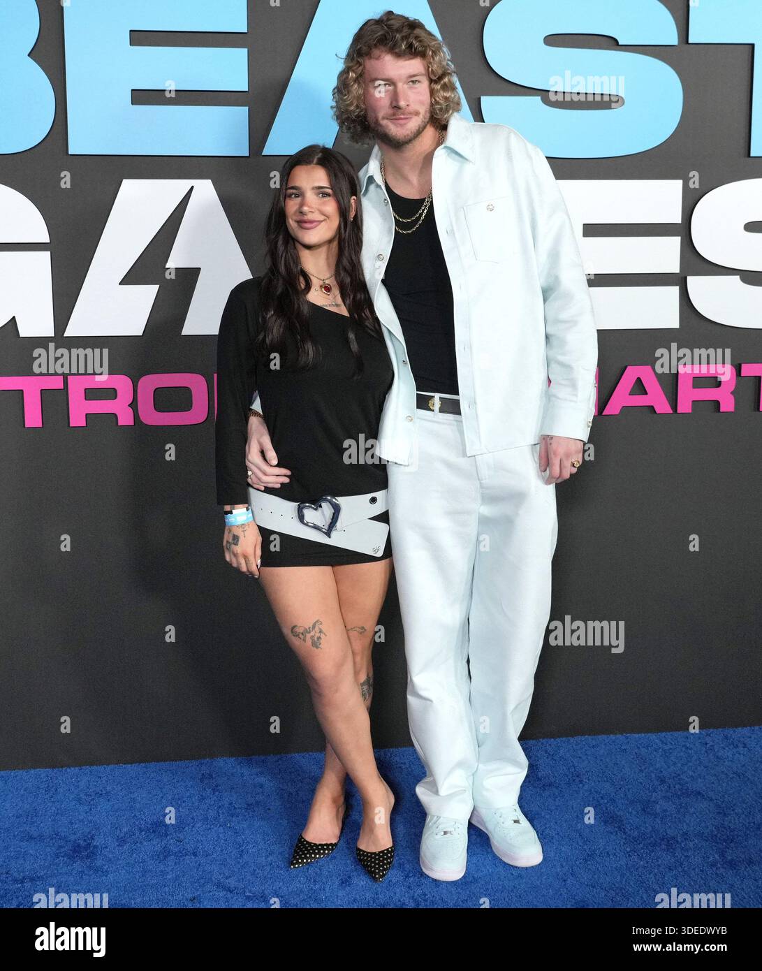 (L-R) Ari Kytsya and Yung Gravy at the BEAST GAMES Season 2 Premiere ...