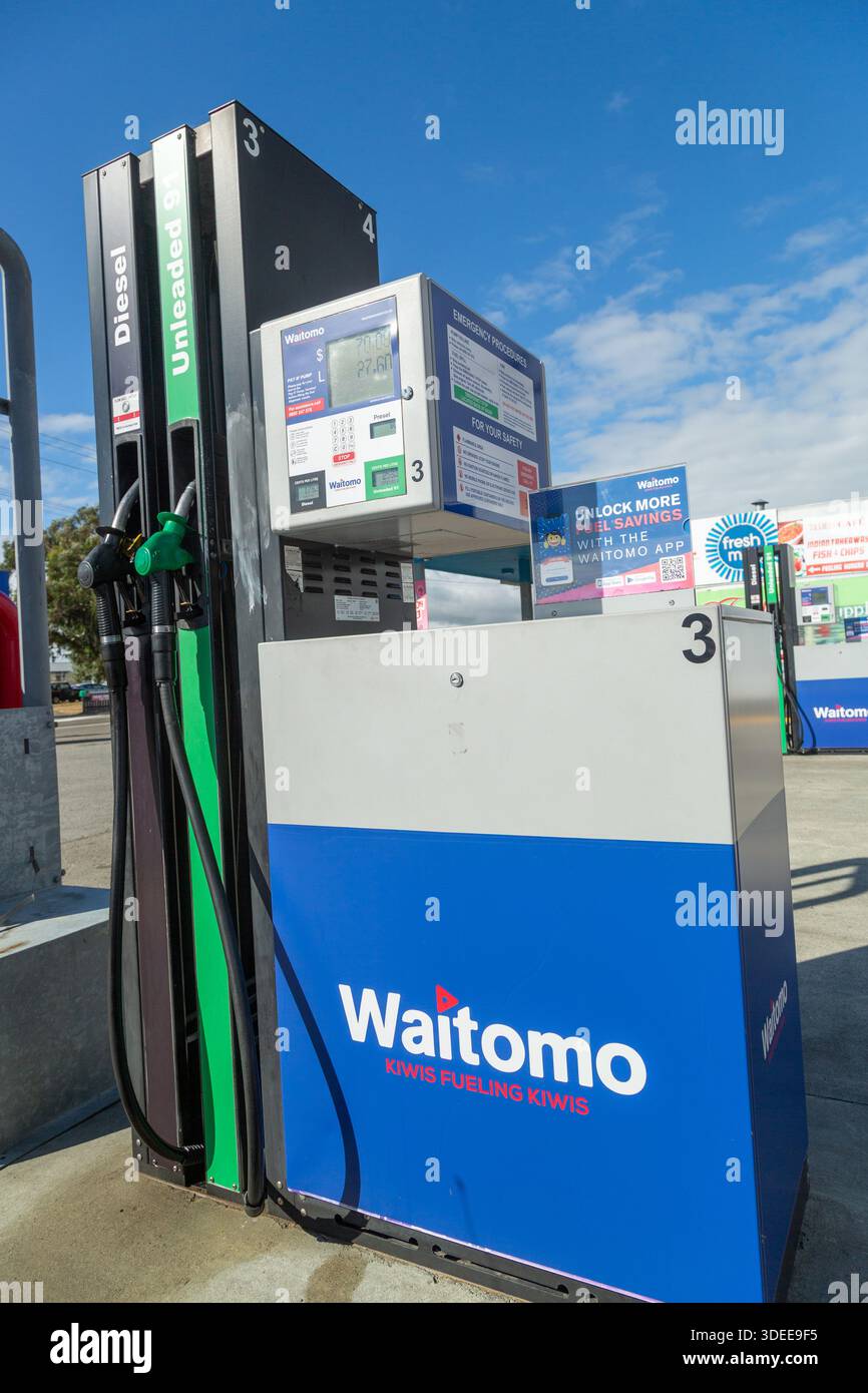 Pay n pump terminal hi-res stock photography and images - Alamy