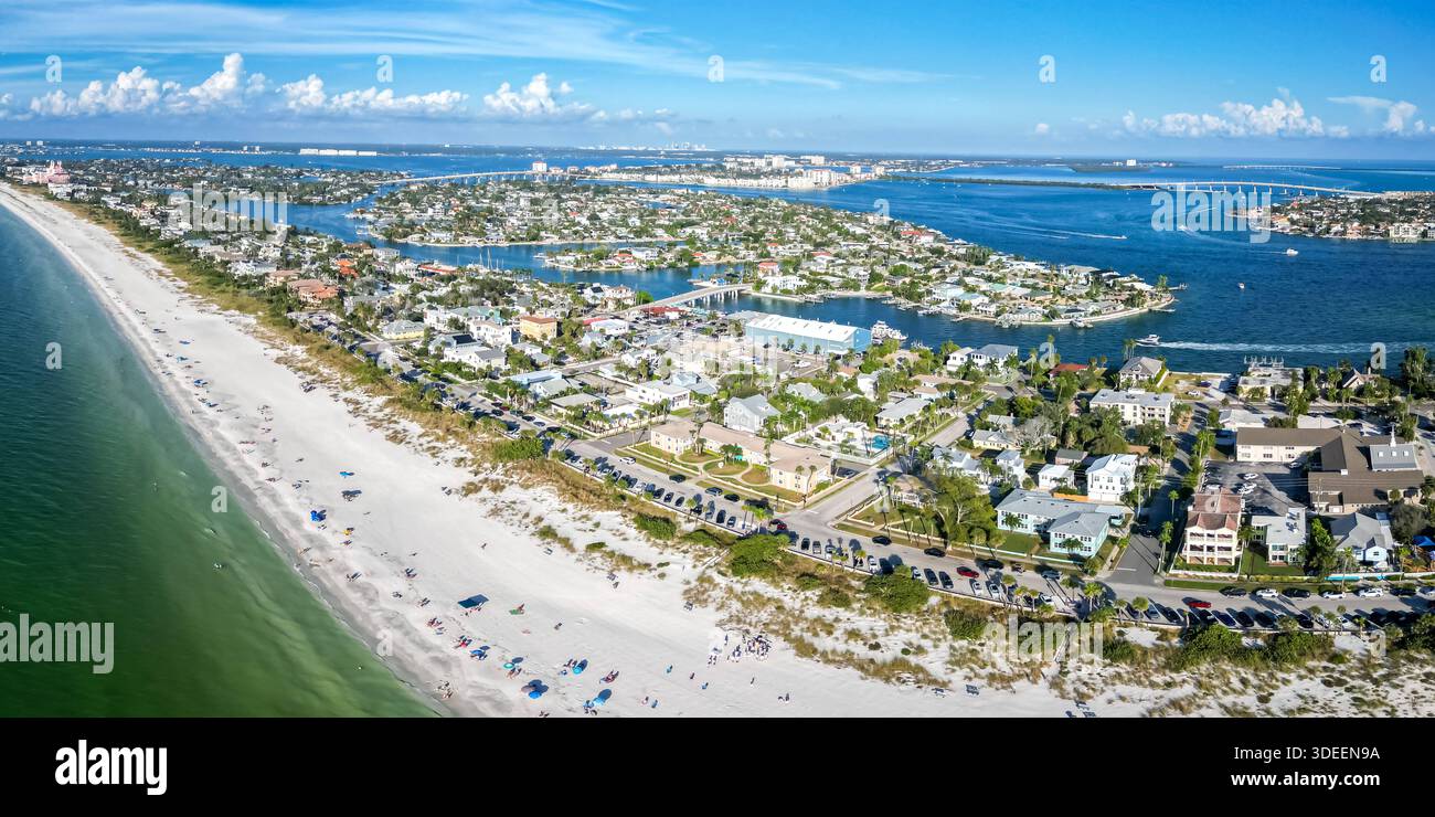 St. Pete Beach bei Saint Petersburg Florida Strand und Meer von oben ...