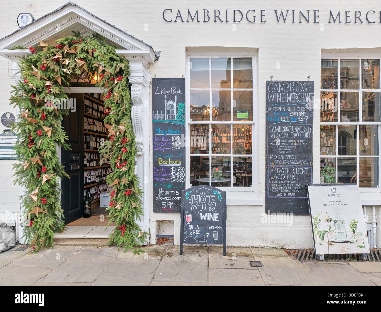 Christmas decorations at Cambridge Wine Merchants shop, Cambridge ...