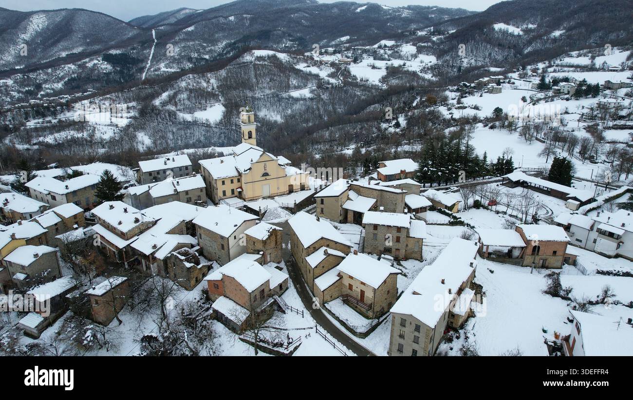 Parco regionale di monte cornajola hi-res stock photography and images ...