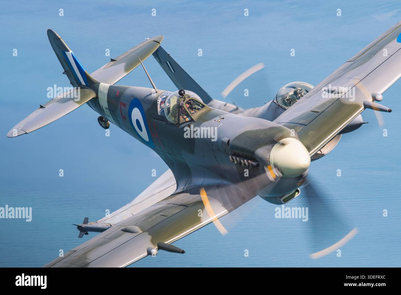 Close up fighter jet underwing hi-res stock photography and images - Alamy