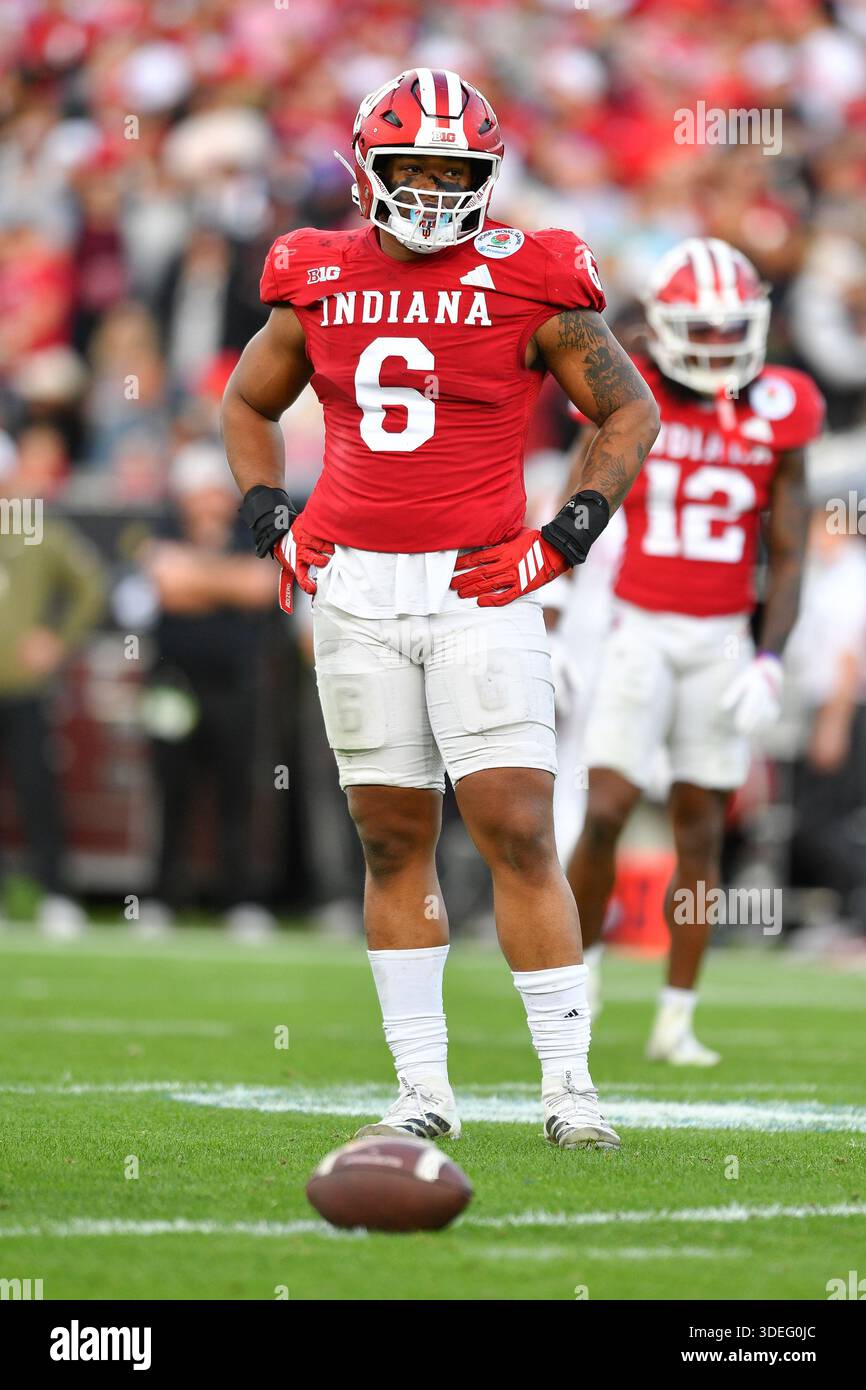 PASADENA, CA - JANUARY 01: DL Mikail Kamara #6 of the Indiana Hoosiers ...