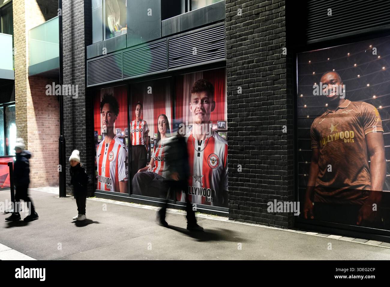 Fans arrive ahead of the Premier League match at Gtech Community ...