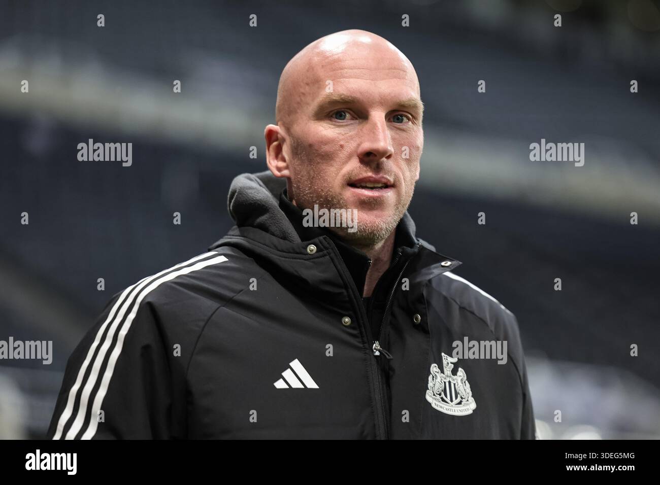 John Ruddy of Newcastle Untied arrives during the Premier League match ...