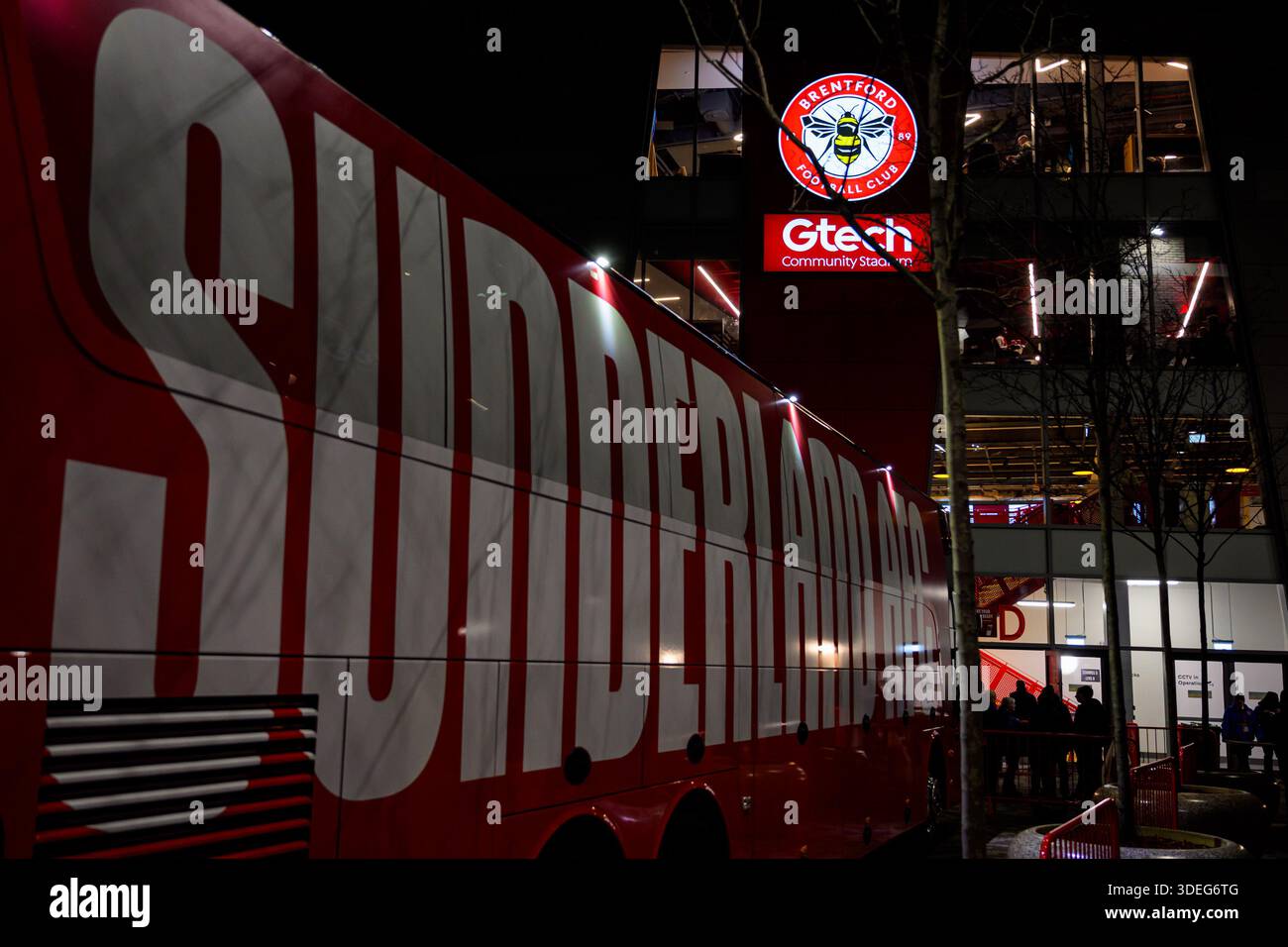 Sunderland team coach outside of Gtech Community Stadium before during ...