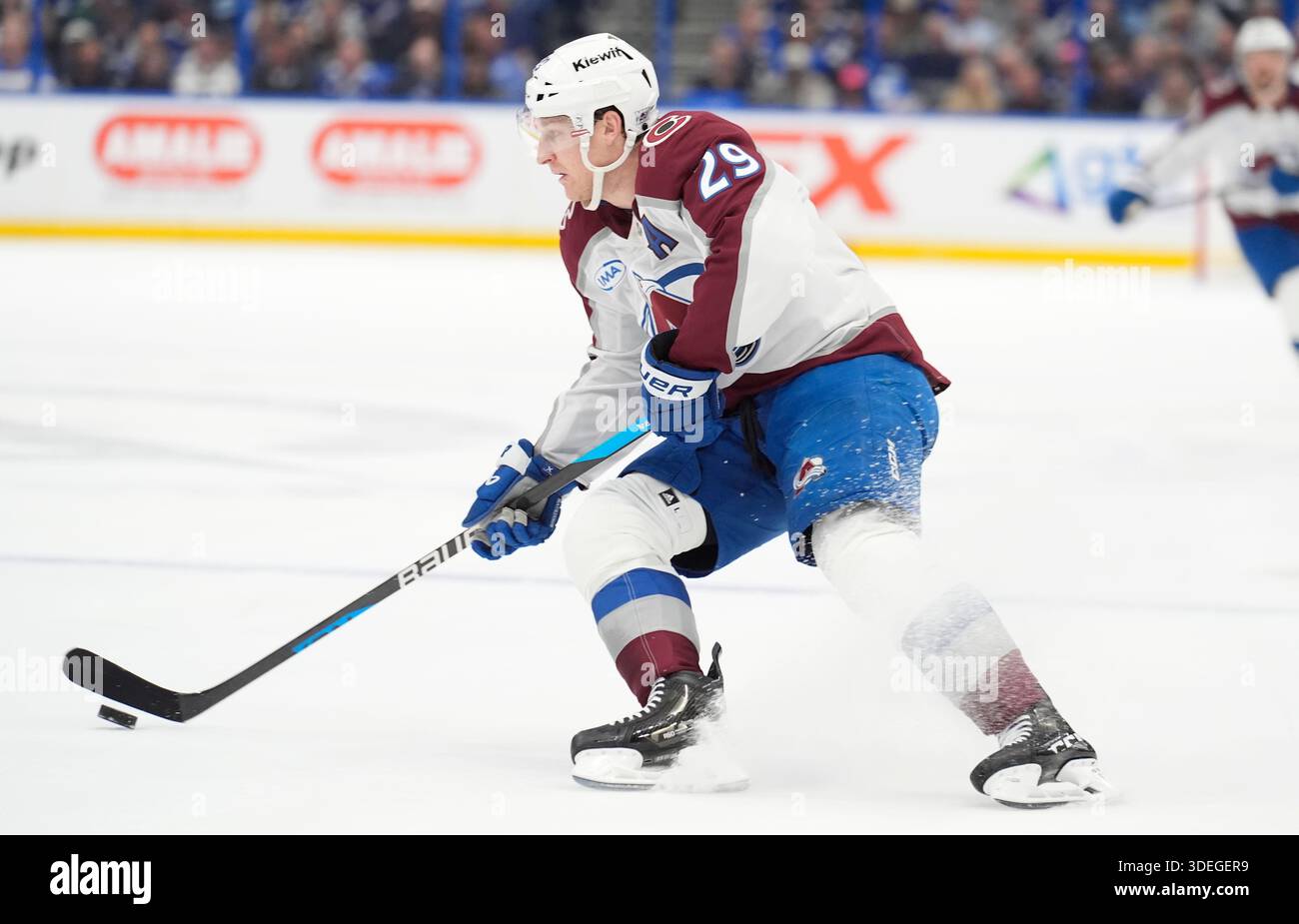 Colorado Avalanche center Nathan MacKinnon (29) against the Tampa Bay ...