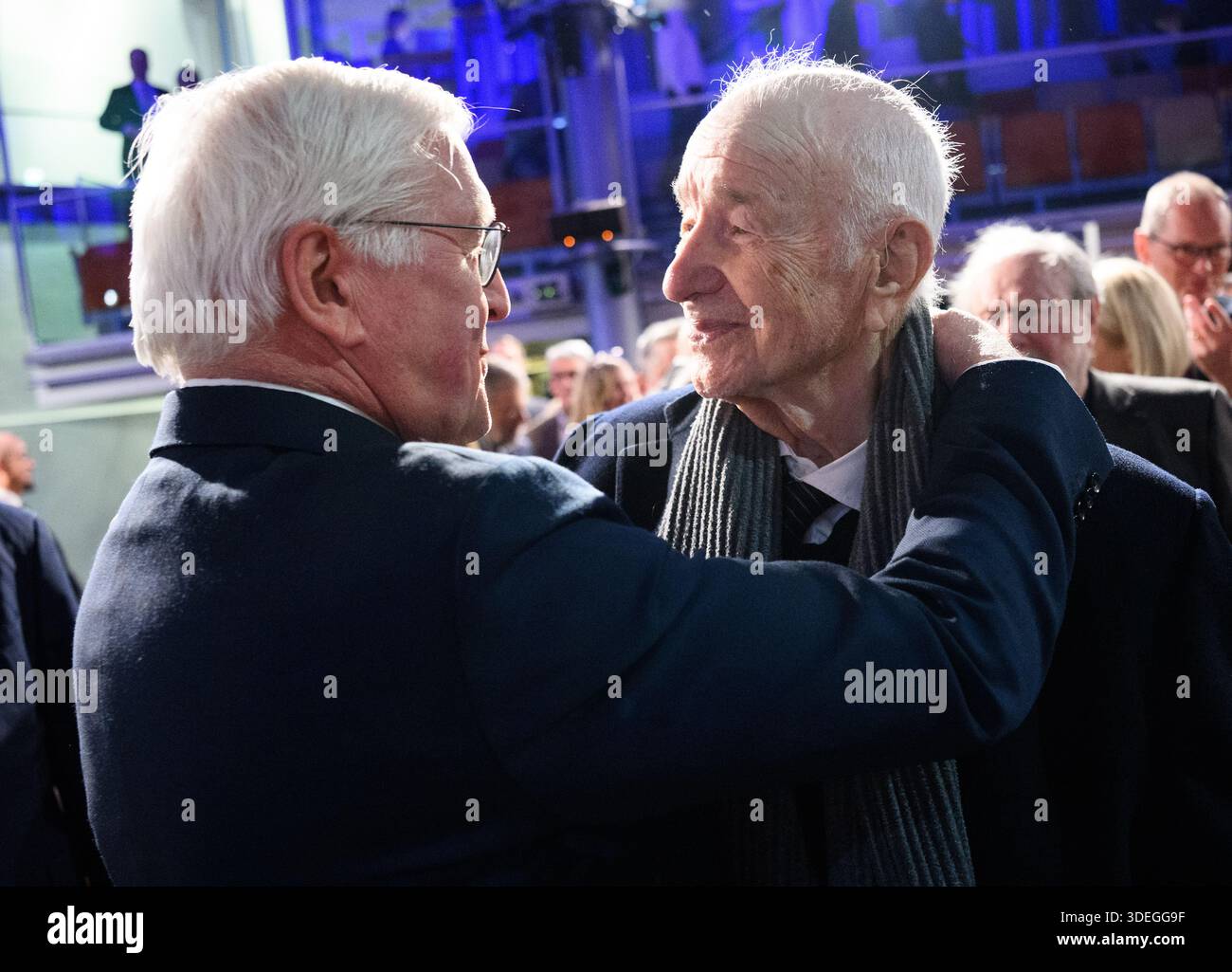 07 January 2026, Berlin: Federal President Frank-Walter Steinmeier (l ...