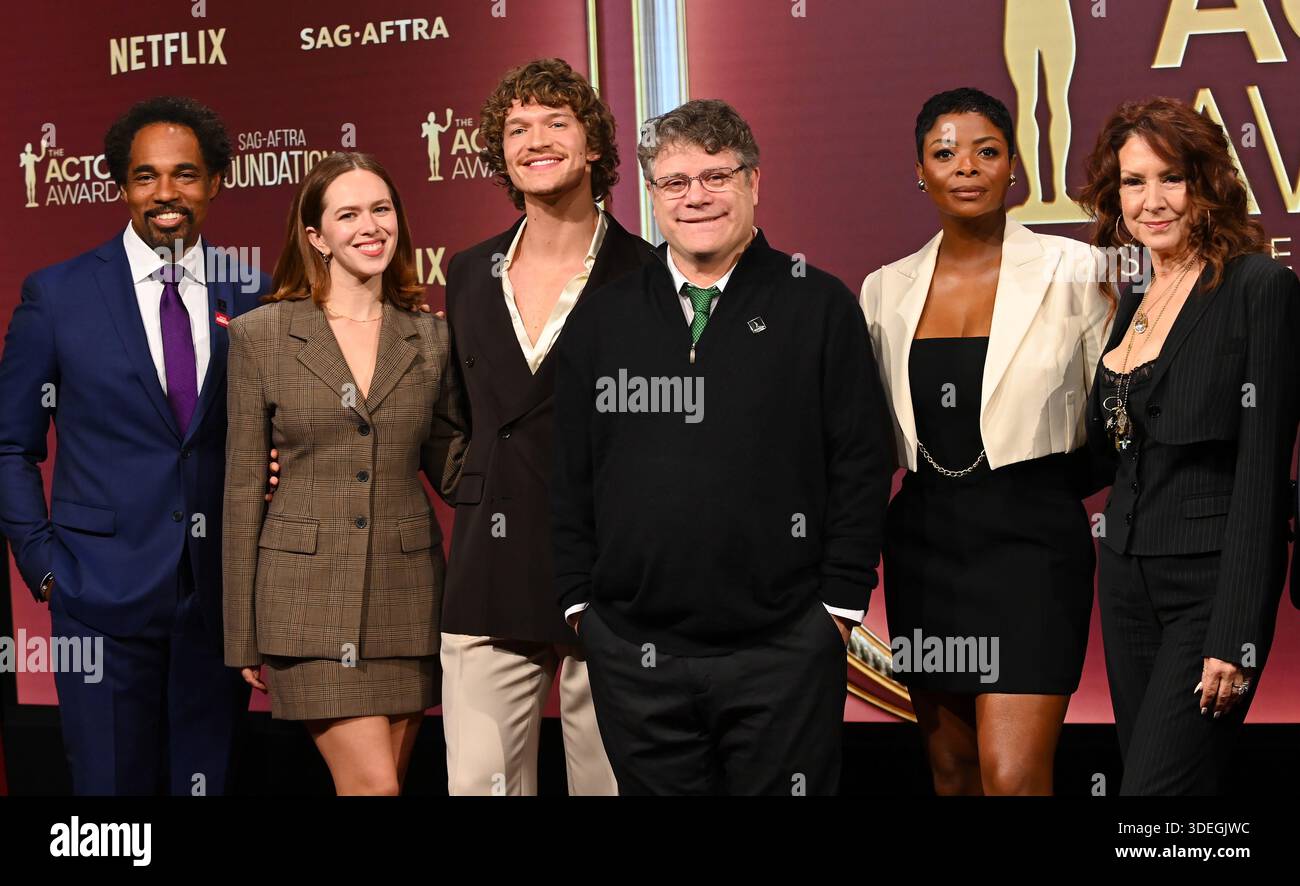 Jason George, Elizabeth McLaughlin, Connor Storrie, Sean Astin, Janelle ...