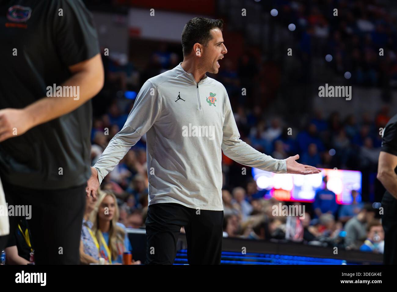Florida head coach Todd Golden gets frustrated as his team takes on ...