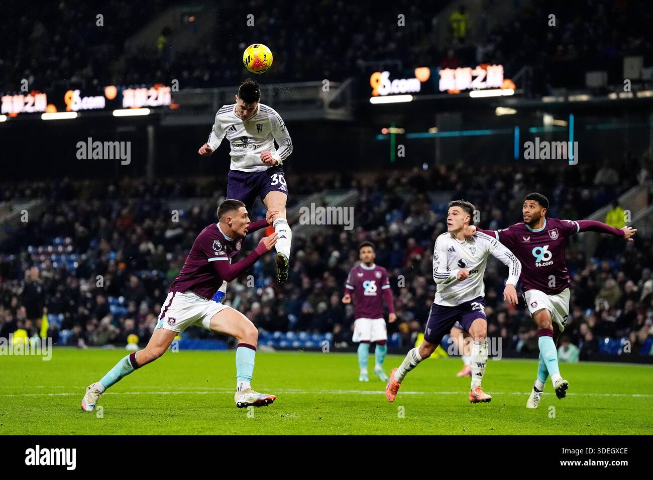 Manchester United's Benjamin Sesko attempts a header on goal during the ...