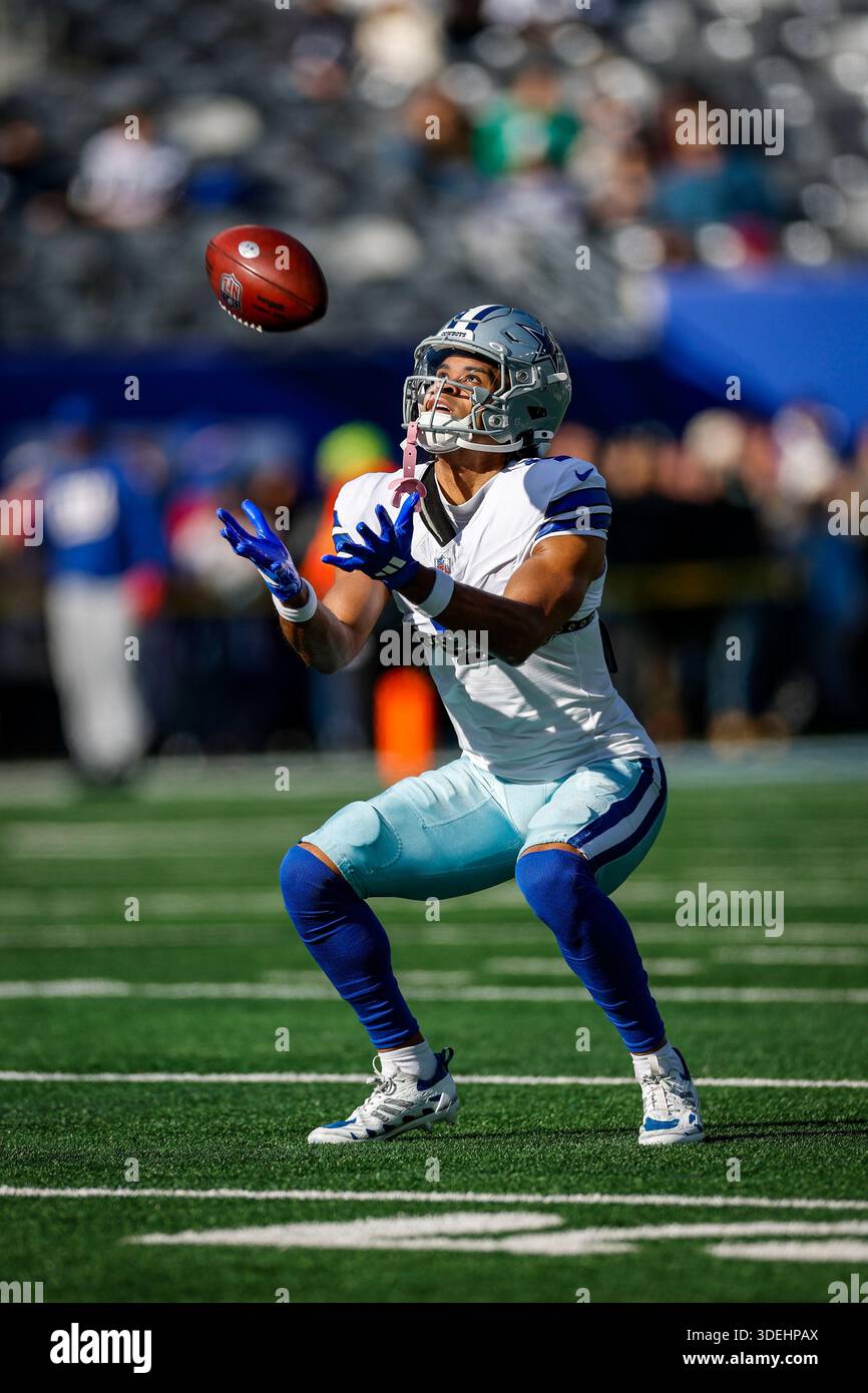 Dallas Cowboys wide receiver Jalen Tolbert (1) warms up before an NFL ...