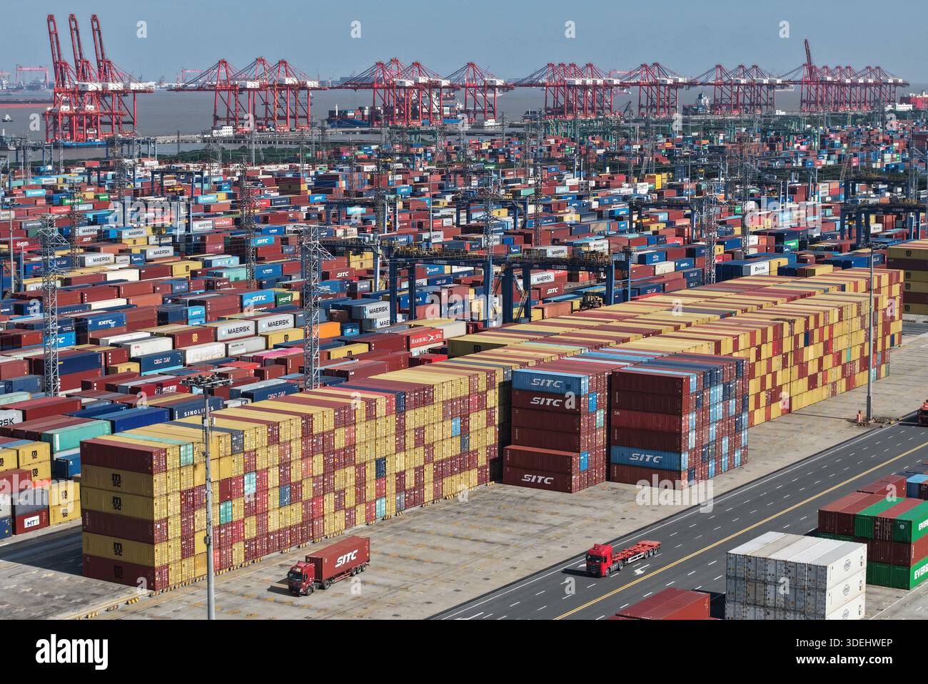 SHANGHAI, CHINA - JANUARY 8, 2026 - Containers parked at Shanghai Port ...