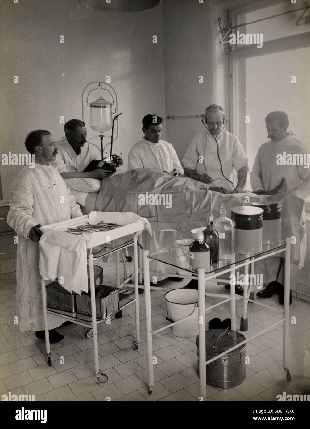 Searching for a bullet surgeon hi-res stock photography and images - Alamy