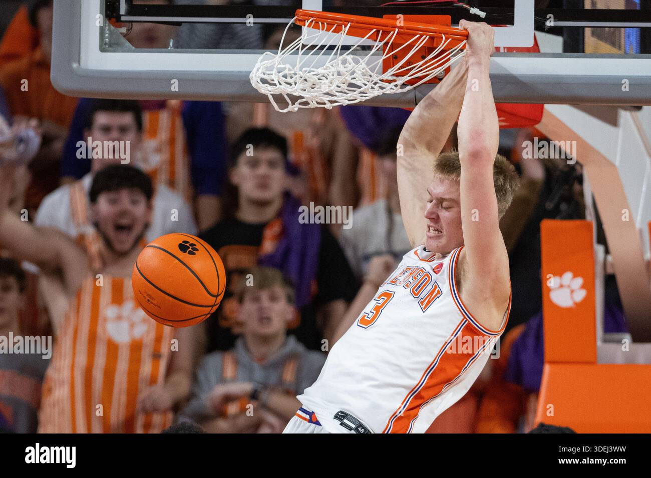 Clemson forward Chase Thompson (3) dunks against SMU during the first ...