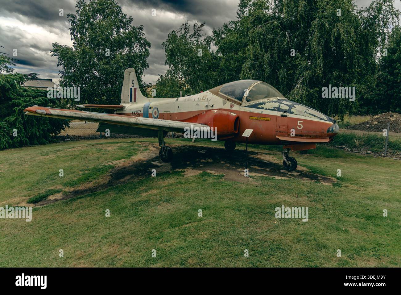 Historic jet trainer hi-res stock photography and images - Alamy