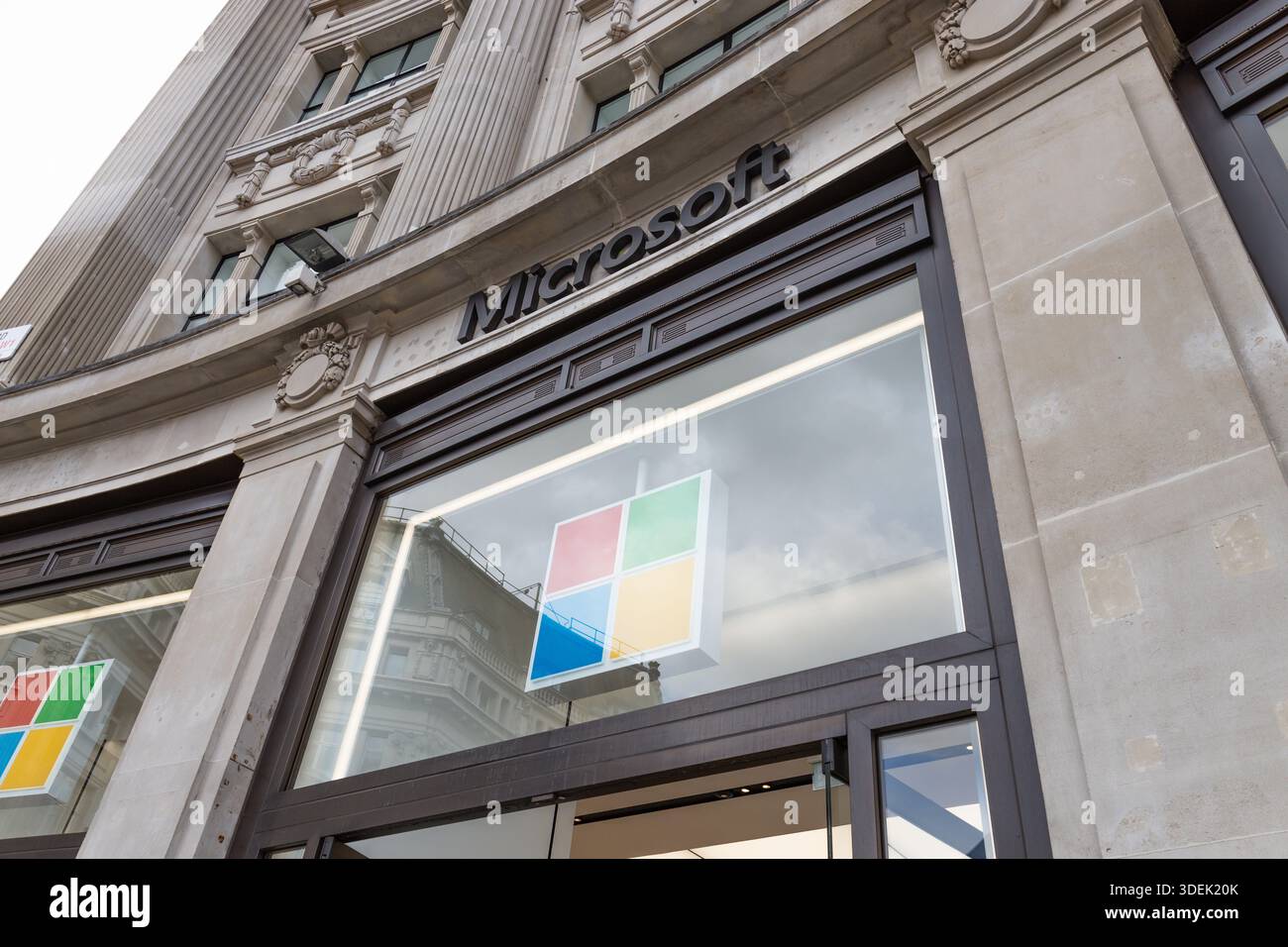 Microsoft headquarters building hi-res stock photography and images - Alamy