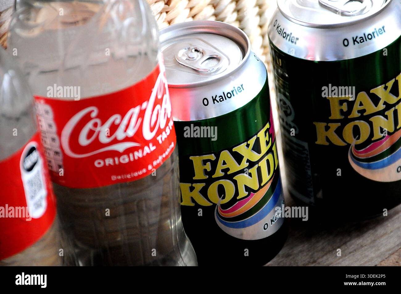 kASTRUP/Copenhagen/ Denmark/08 JAN 2026/American coca cola and danosh ...