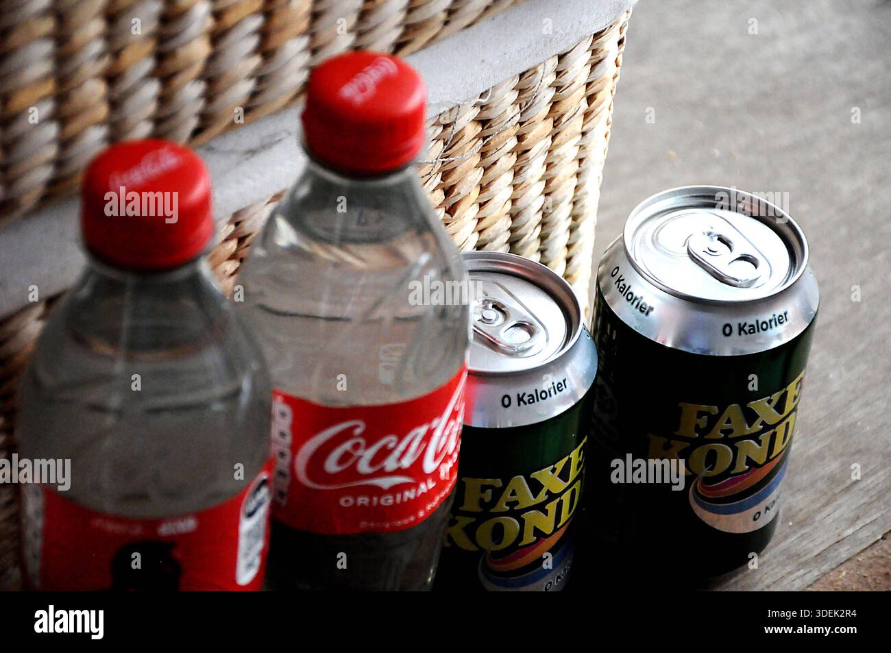 kASTRUP/Copenhagen/ Denmark/08 JAN 2026/American coca cola and danosh ...