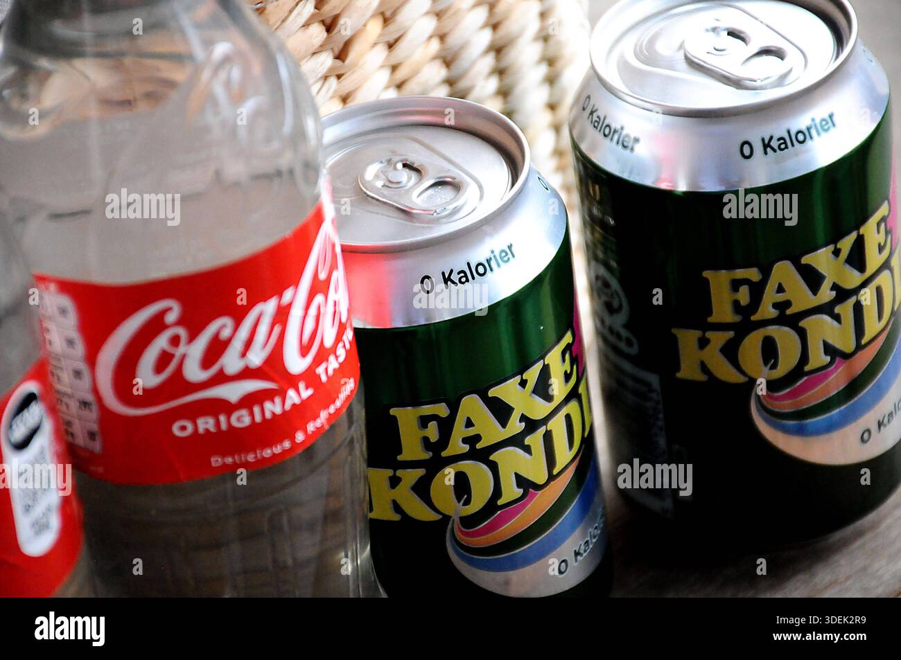 kASTRUP/Copenhagen/ Denmark/08 JAN 2026/American coca cola and danosh ...