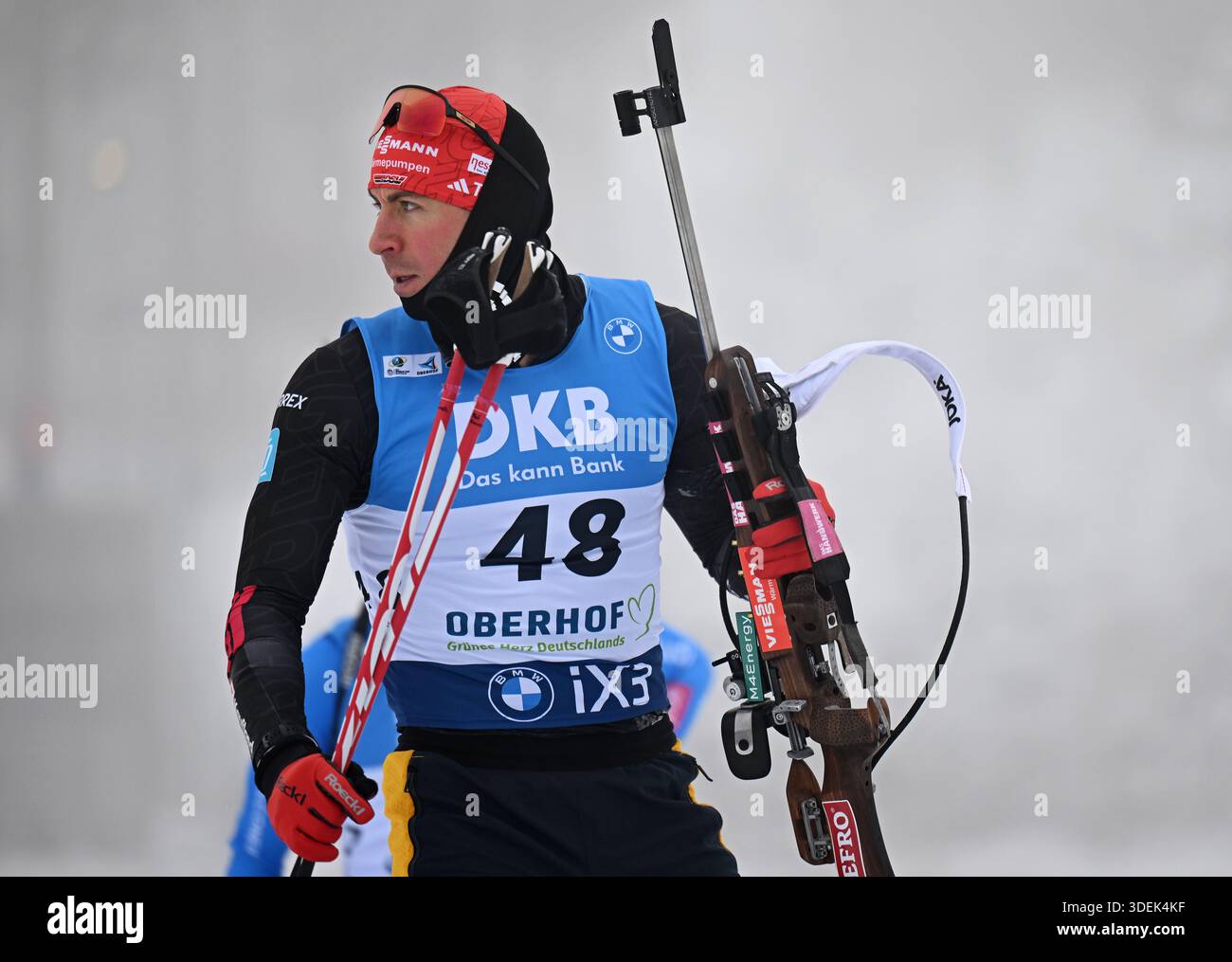 08 January 2026, Thuringia, Oberhof: Biathlon: World Cup, sprint 10 km ...