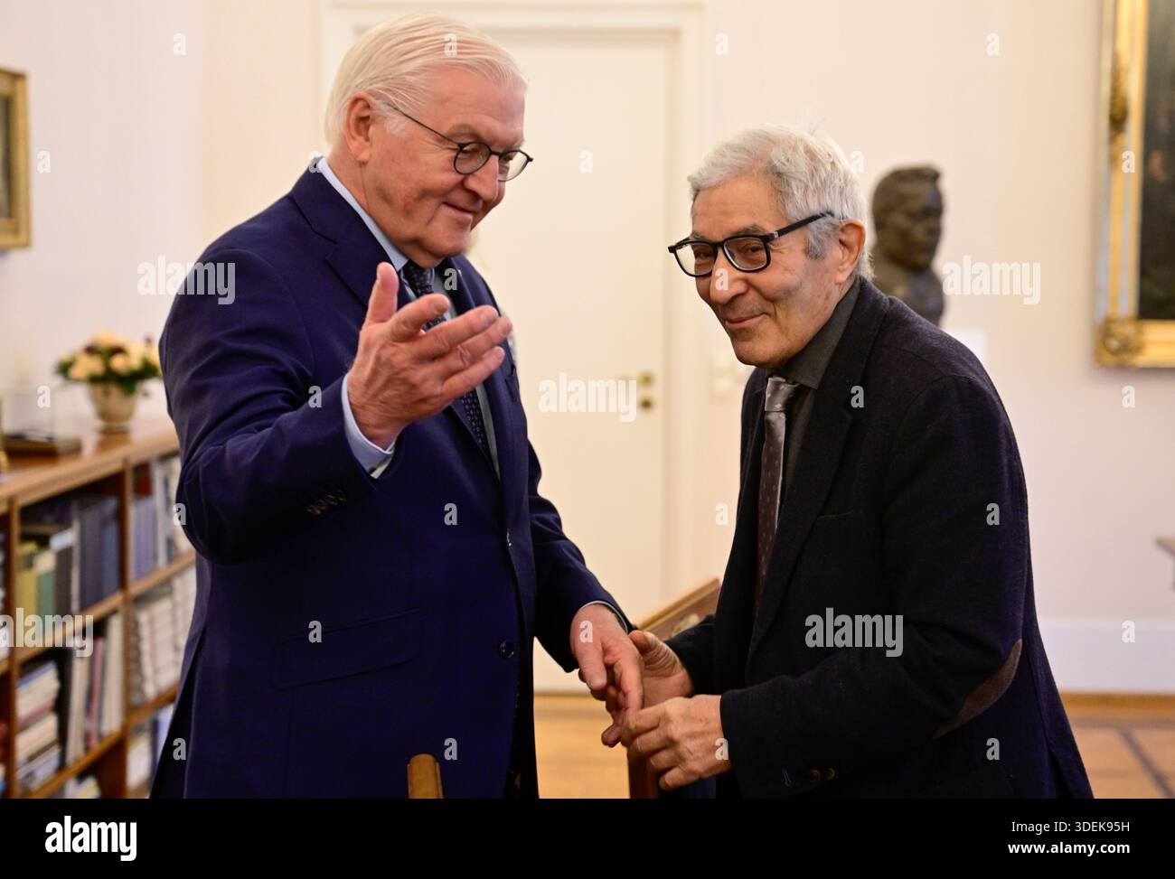 08 January 2026, Berlin: The French-Algerian writer Boualem Sansal (r-l ...