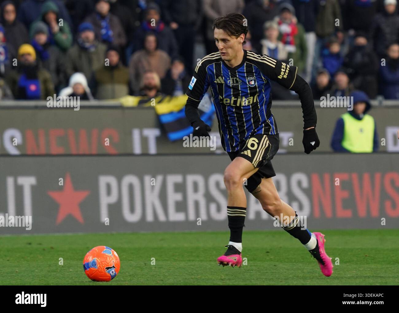 Pisa's Gabriele Piccinini....During the Serie A soccer match between ...