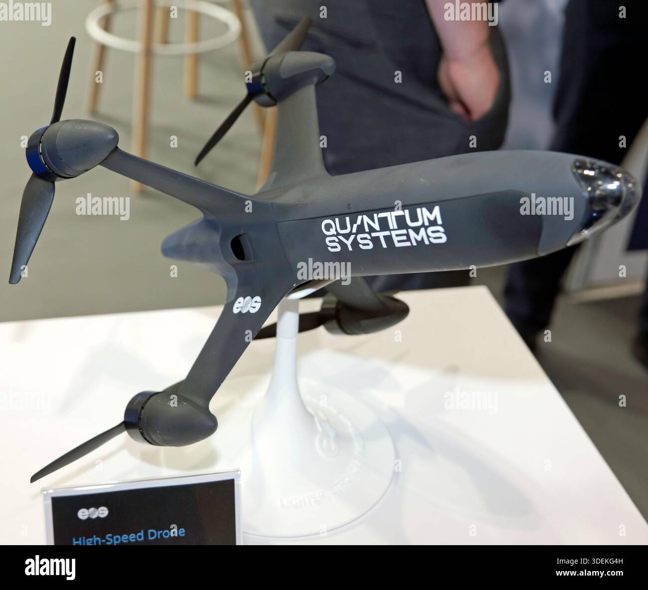 Quantum systems gmbh hi-res stock photography and images - Alamy