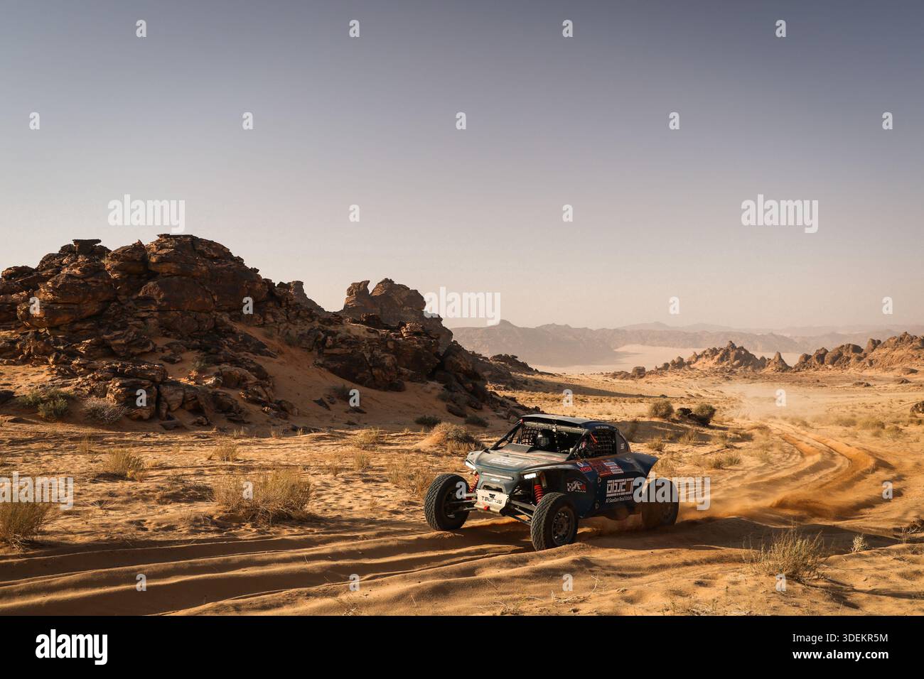 304 SEAIDAN Yasir (ksa), FLICK Xavier (fra), Team Race World, Taurus ...