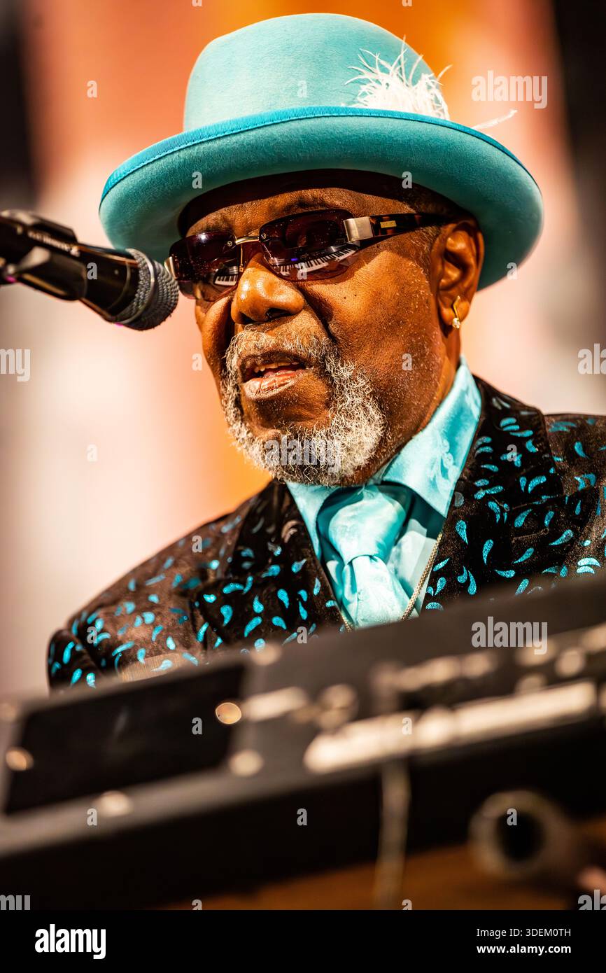 Fontaneto d'Agogna, Italy. 07th Jan, 2026. The American singer ...