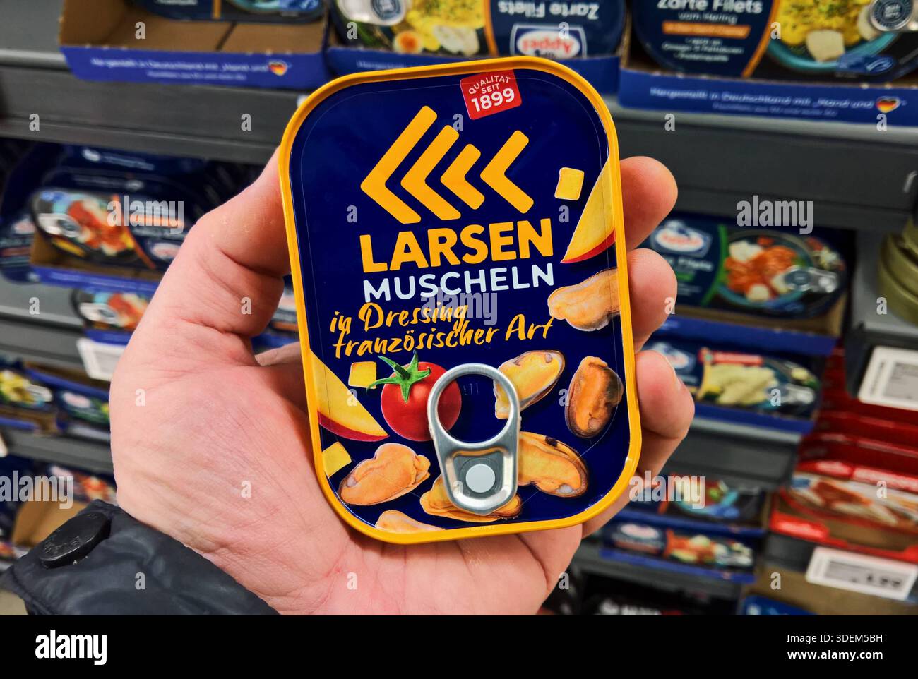 Larsen Muscheln, Fischkonserven von der Dovgan GmbH, Hamburg *** Larsen ...