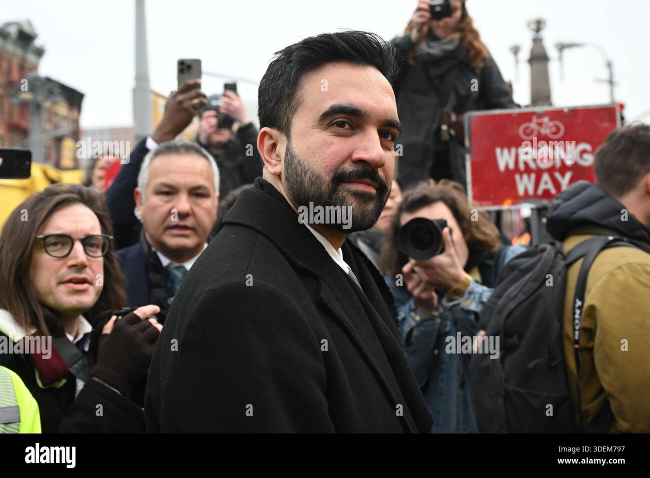 Mayor Zohran Mamdani joins NYC Department of Transportation workers as ...