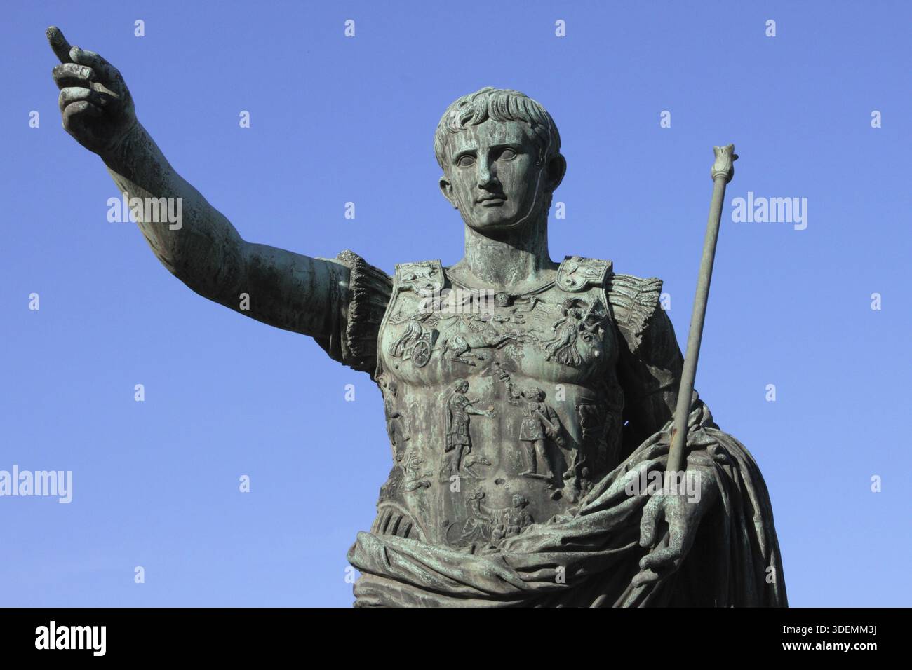 Roman emperor Augustus, symbol of power Stock Photo - Alamy