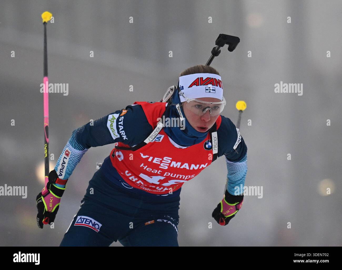 08 January 2026, Thuringia, Oberhof: Biathlon: World Cup, sprint 7.5 km ...