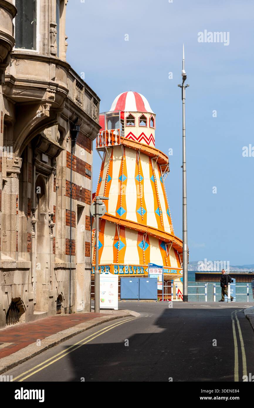 Helter skelter funfair ride on the esplanade hi-res stock photography ...