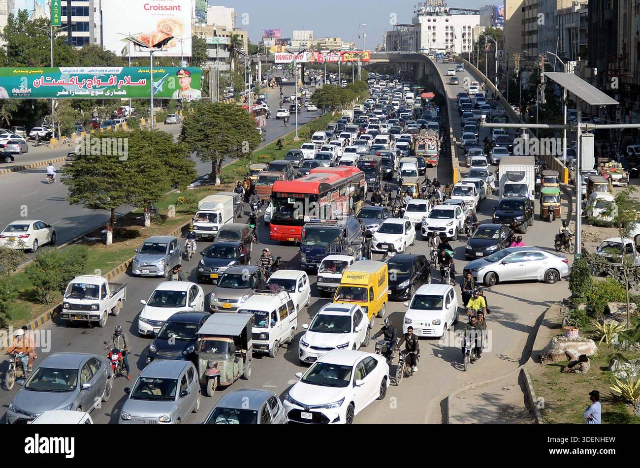 KARACHI, PAKISTAN, JAN 08: A large number of vehicles stuck in traffic ...