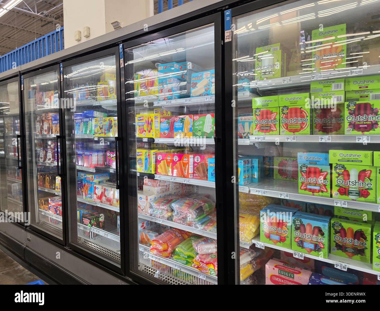 Walking Inside of Walmart Grocery Store Stock Photo - Alamy