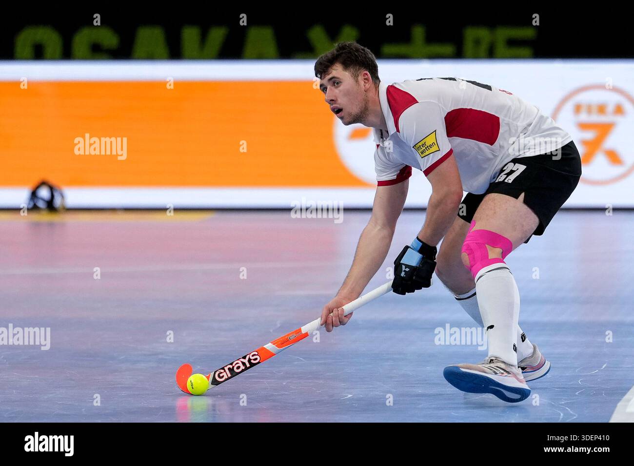 Benjamin Köbl (Austria, 27), am Ball, Freisteller, Ganzkörper ...