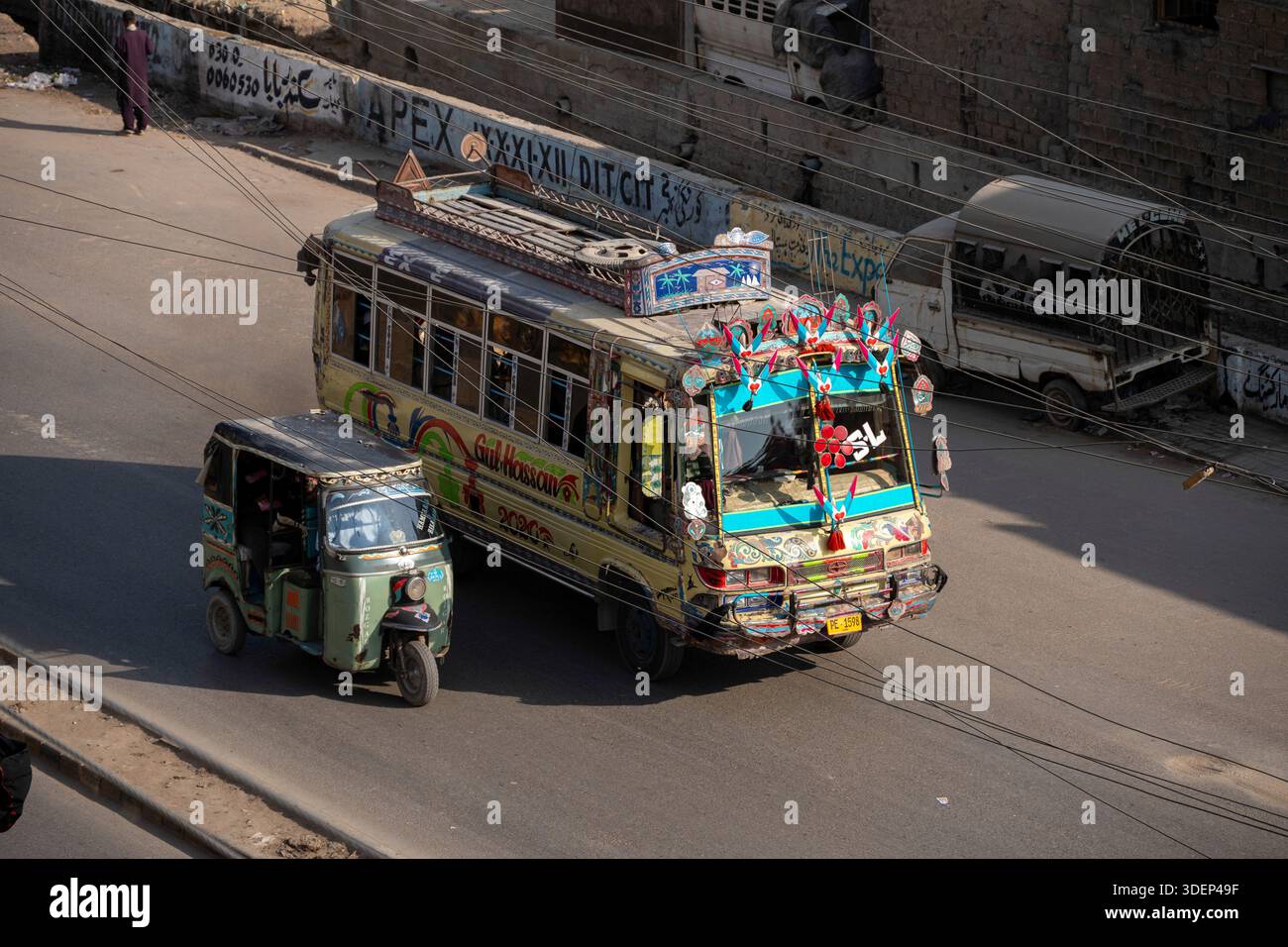 The pakistan bus hi-res stock photography and images - Alamy