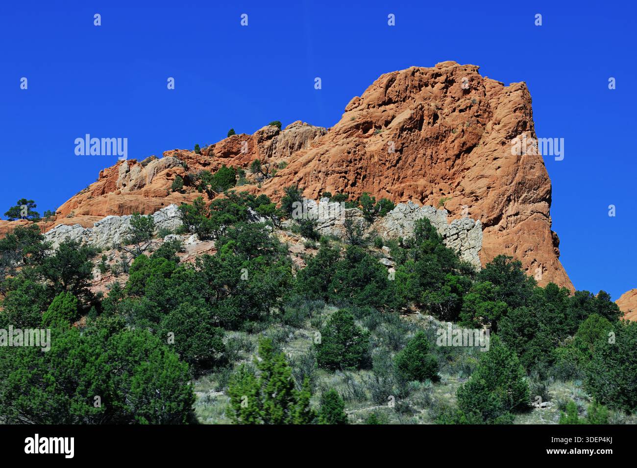 Broad red sandstone ridge hi-res stock photography and images - Alamy