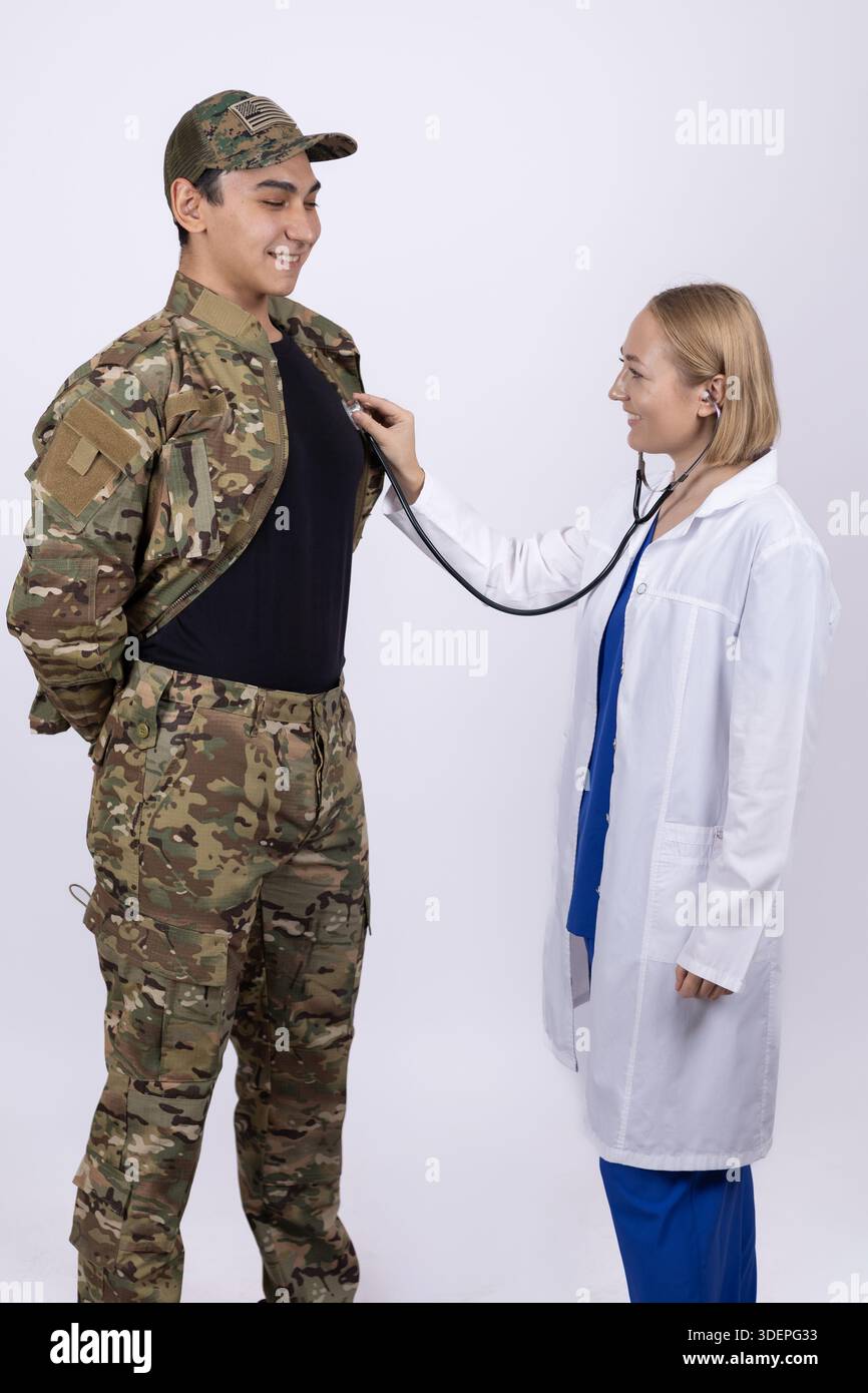 Army medical examination hi-res stock photography and images - Alamy